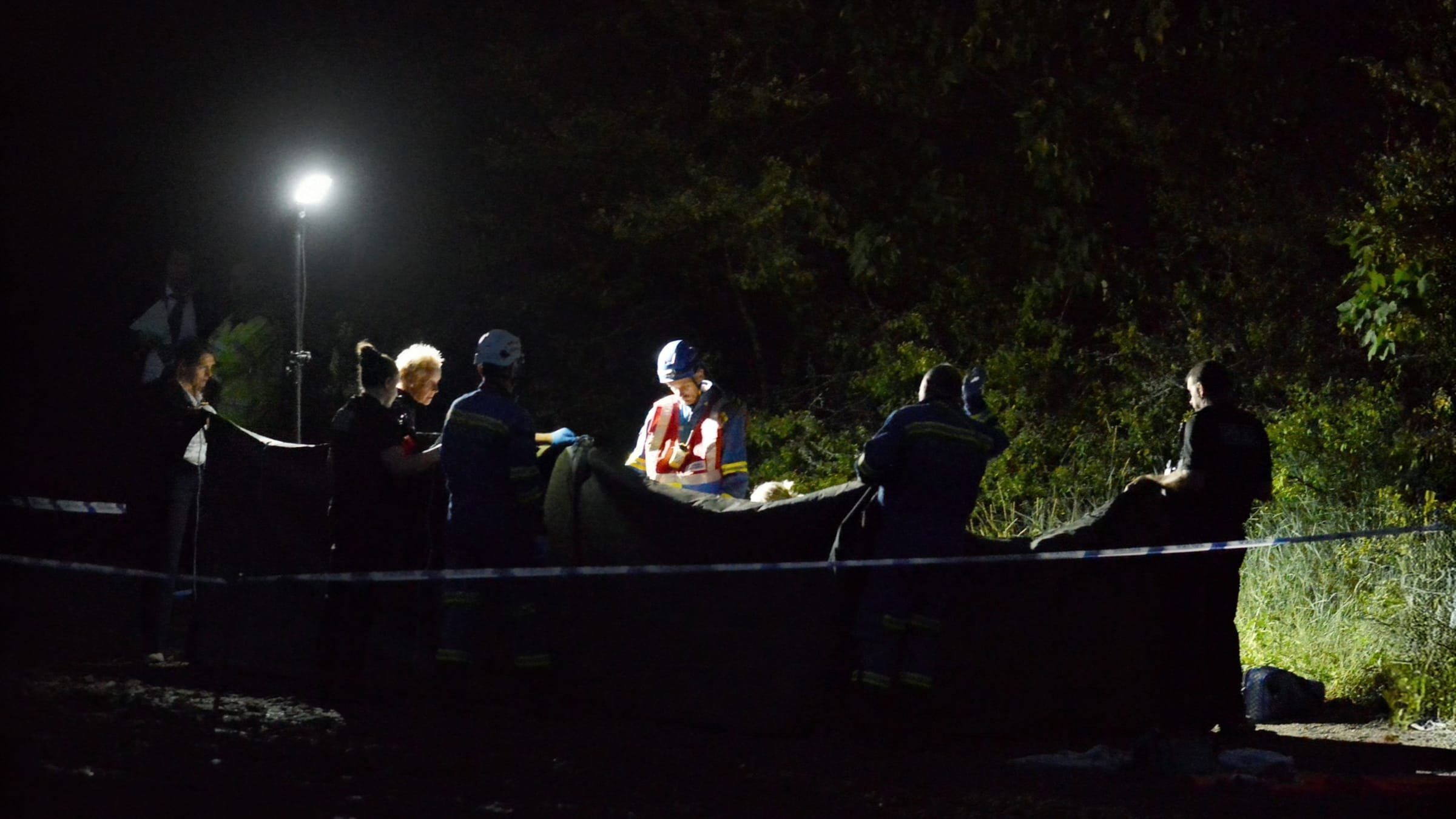 All 999 services rush to Wacker Quay incident near Torpoint